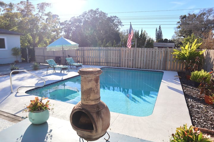 Bella's Private Retreat - St. Petersburg, FL