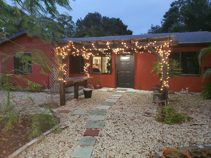 Olde Englewood Charm 3 Bdr New! - Englewood, FL