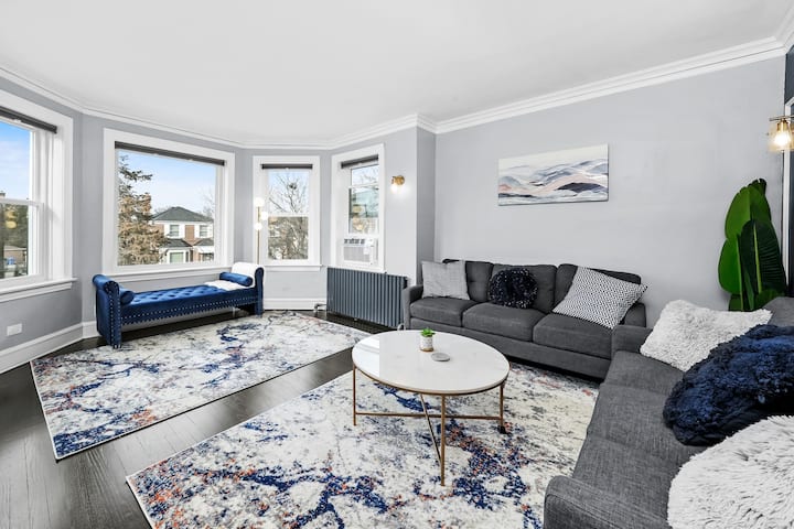 Luxurious And Chic 3br Between O'hare And Downtown - Şikago, IL