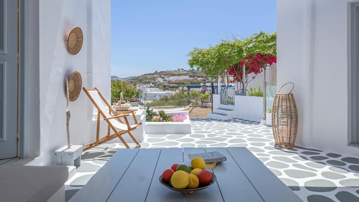 The Diamond Of Triovasalos, Milos - Milos