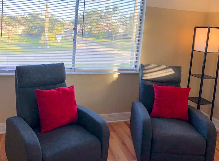 Cute Top Accommodation With King-size Bed - Fort Myers Beach