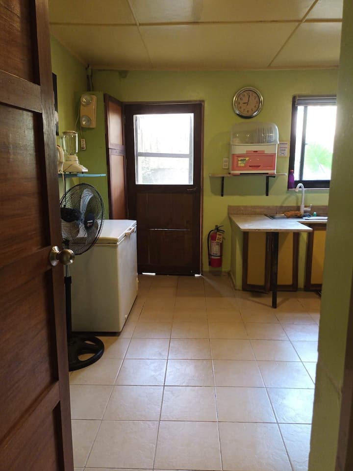 Budget Room Ad Homestay - Coron