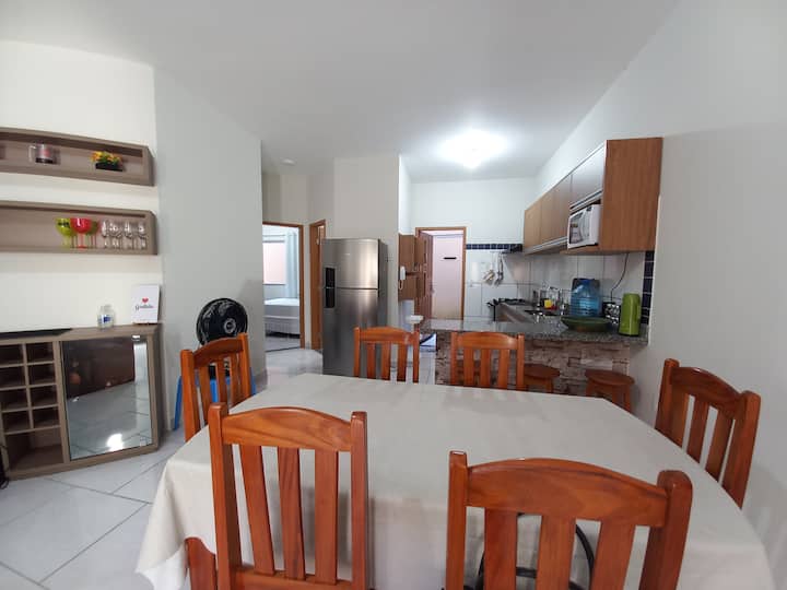 Apartamento Espaçoso, Bem Localizado E Familiar - Porto Seguro