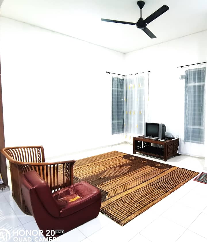 Near To Beach And Food - 8 Minutes To Kuantan - Kuantan