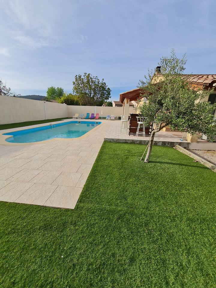 Appartement 53 M² - Collobrières