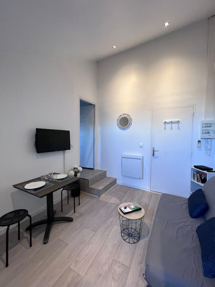 Le Cocon - Appartement Face à La Gare. - Montélimar