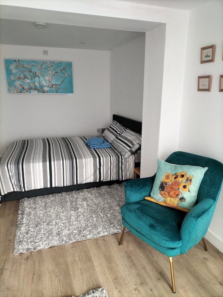 'The Burrow' - Seaford