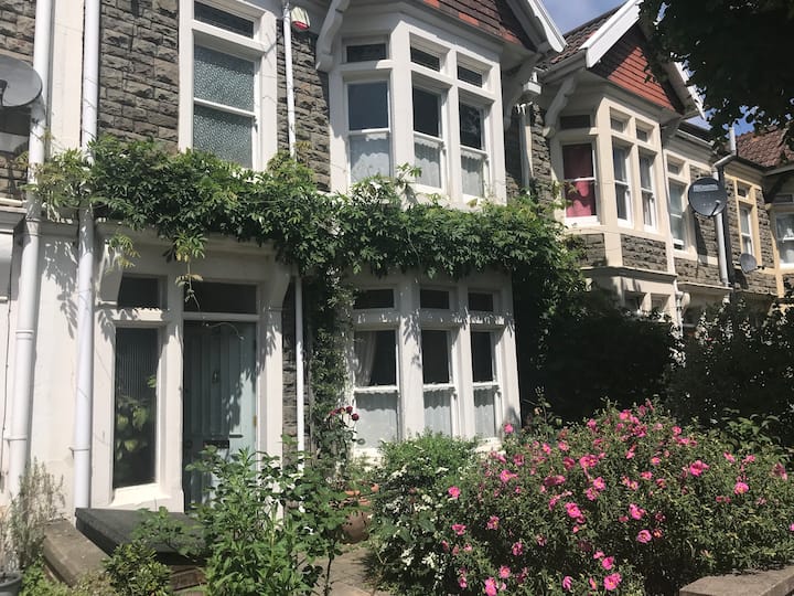 Colourful Edwardian Family Home - Bristol