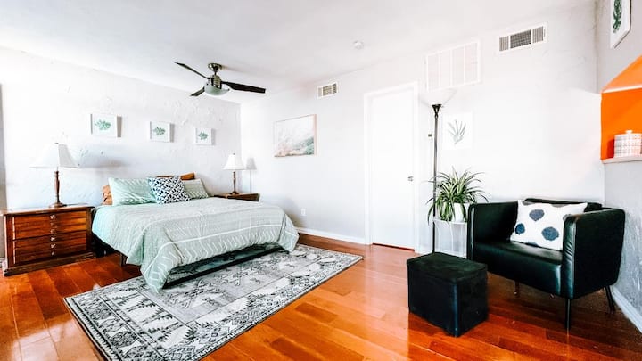 Cozy Studio, Oak Lawn, Med Dist, Parkland, Utsw D6 - Dallas, TX