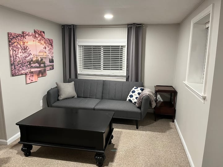 Fully Furnished Apartment! - Fairfax, VA
