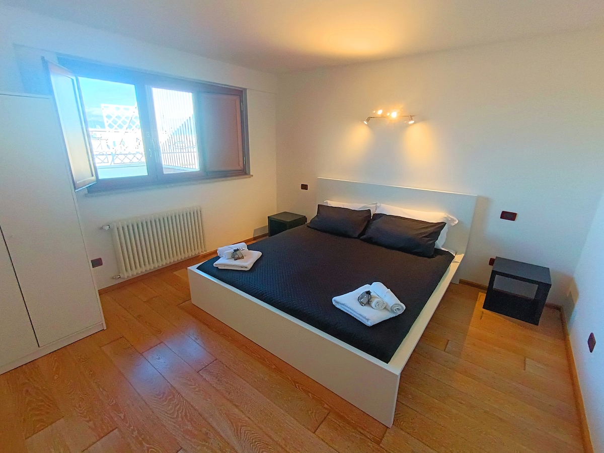 Rome Holiday Rentals & Homes - Lazio, Italy | Airbnb