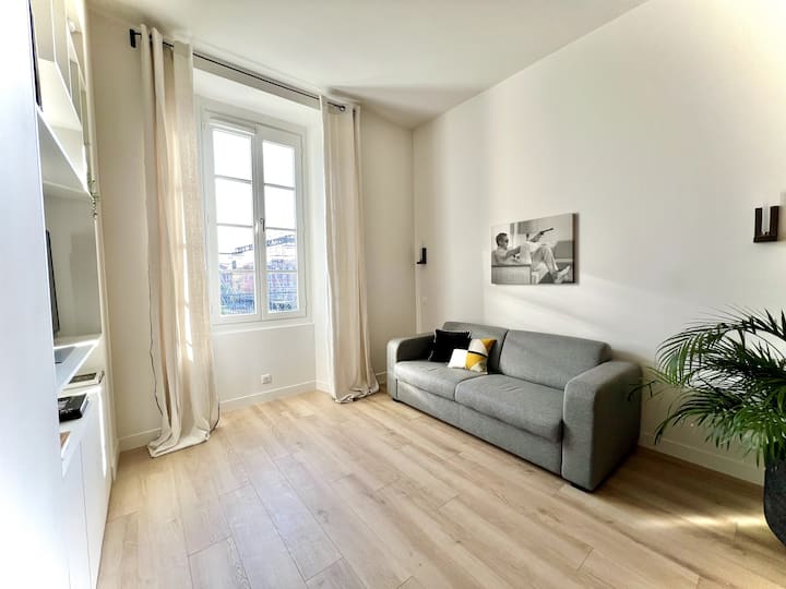 Massena Diamond Apartment With View - Nice