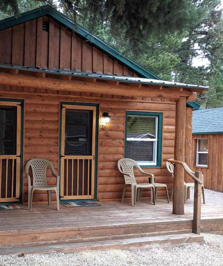 Allen Gulch Cabin #2, Trailer Parking - Mount Rushmore, SD