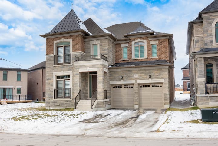 Peaceful 3bed Home In Vaughan - Vaughan