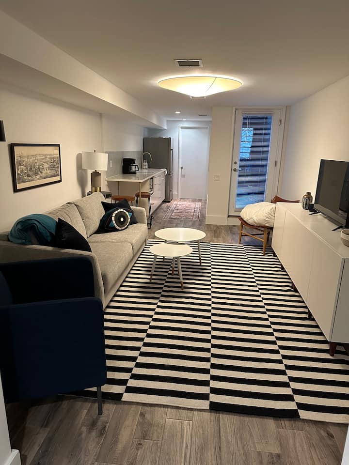 Modern Brooklyn Guest Suite - Brooklyn, NY