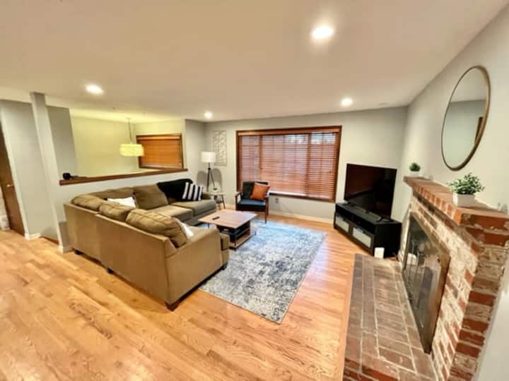 Home With Garage+yard - Vancouver, WA