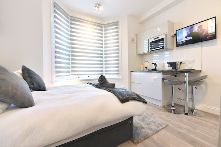 London Studios Fulham Near District Line - Fulham