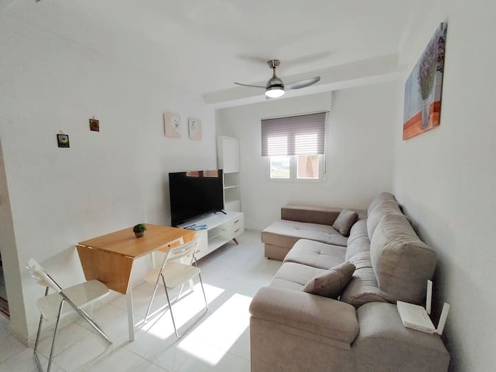 Cozy Apartment Just 300 Meters From The Beach - Torrevieja