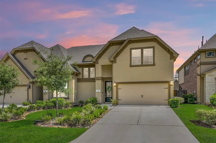 New Townhome-family Friendly - Conroe, TX