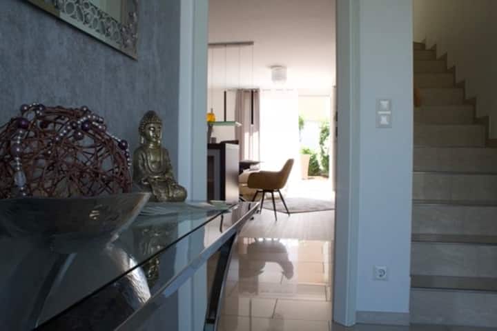 Newly Renovated Townhouse With Garden - Heidelberg