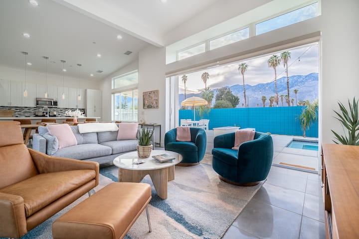 Stunning Mountain Views! New Mid-century Home! - Cathedral City, CA