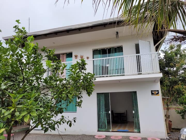 Sobrado Calmo, Perto Da Praia. - Itapoá