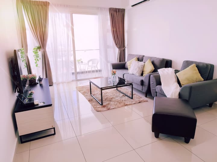 Ptower Large Highfloor Condo W Infinity Pool/gym - Johor Bahru
