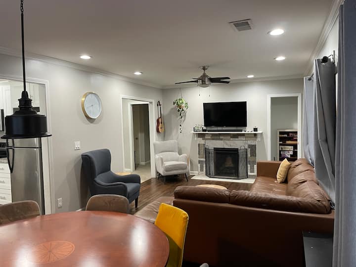 Quaint Ranch Near The Airport - South Fulton, GA