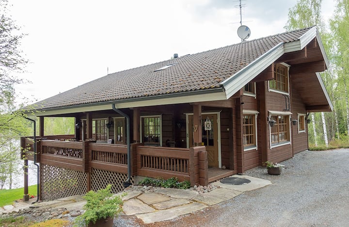Tilava Villa Järven Rannalla - Sastamala