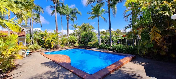 Tropical Breeze No 18 - Diamond Beach