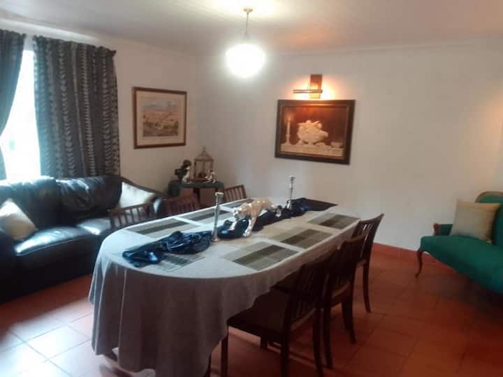 The Hilton Castle Guesthouse (Windsor 2) - Pietermaritzburg