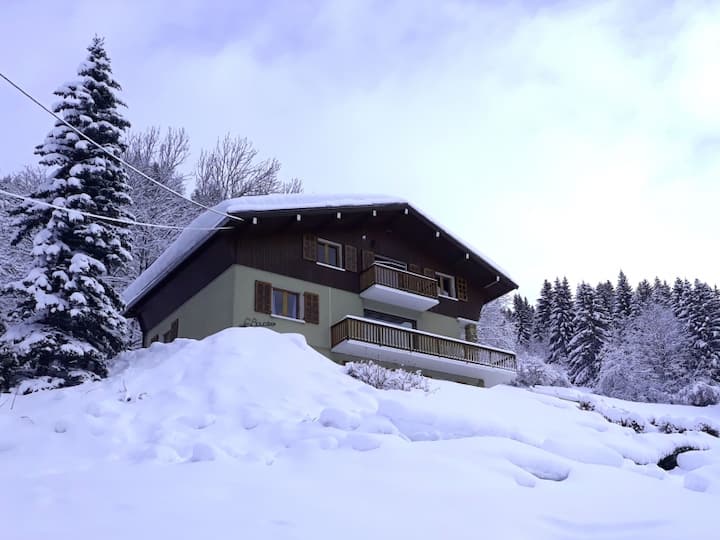 Appartement Dans Chalet Familial - La Clusaz