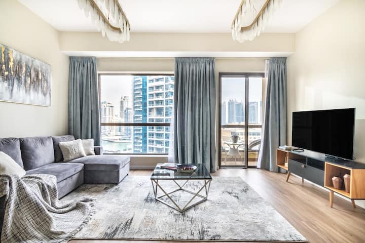 Extravagant 1 Br W/ Marina View & Close To Beach! - Dubái