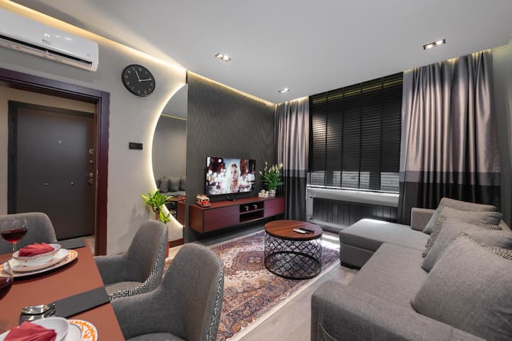 It Is Our Cosy House . - Estambul