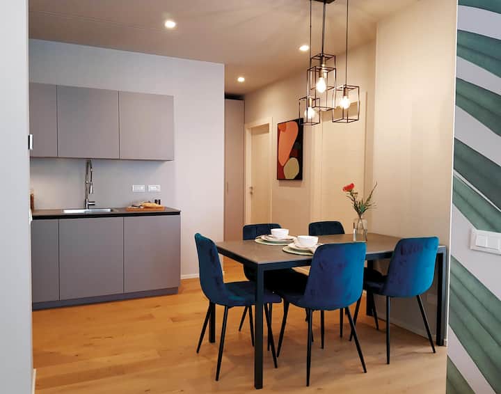 2 Bedrooms With Balcony & Parking Free - Bergamo Orio al Serio Airport (BGY)