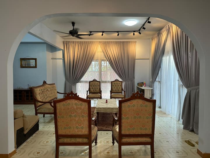 Azak Residence Homestay - Port Dickson