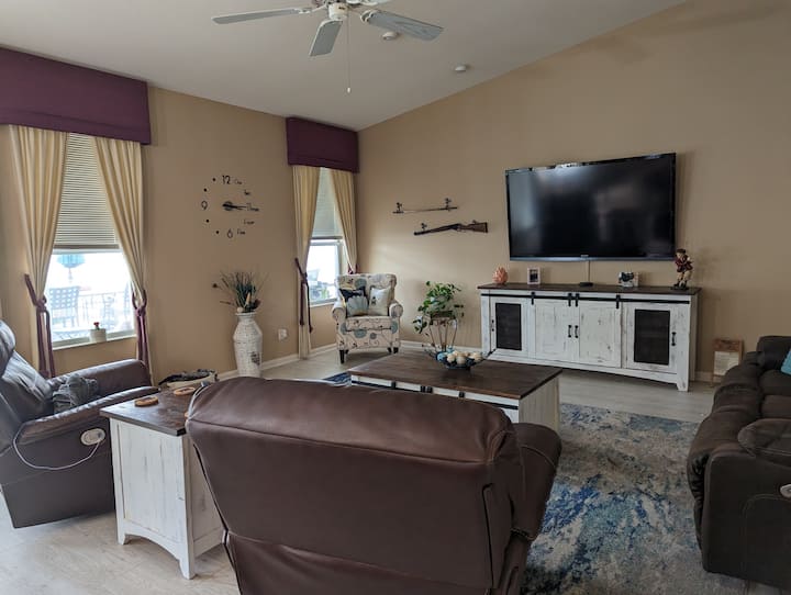 Super Bowl Ready. Beautiful Adult Gated Community - Goodyear, AZ