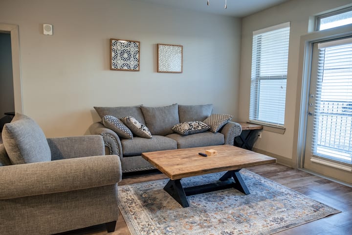 C-stat Aggie Get-a-way 2br-2ba W/luxury Pool - College Station, TX