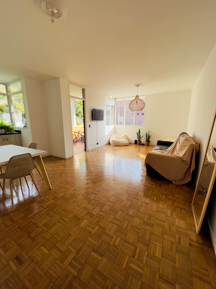Apartamento En El Poblado - Medellín