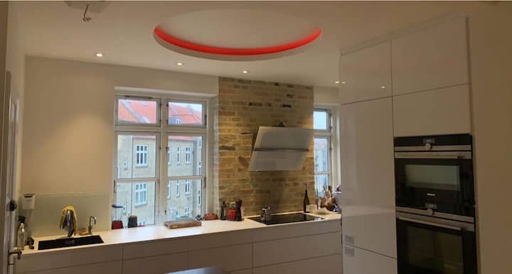 5 Værelses Herskabslejlighed Med To Altaner - Aarhus