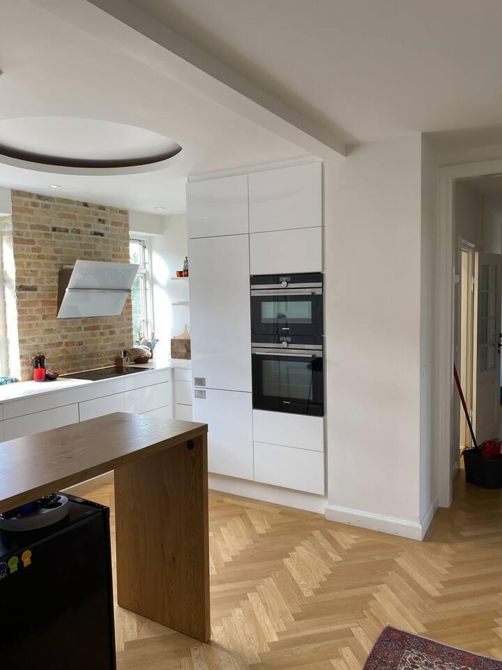 Herskabslejlighed Med To Altaner - Aarhus