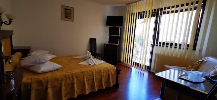 Camera 6 Cu Balcon. - Sinaia