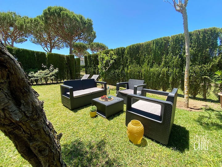 Cozy House With Community Pool - Novo Sancti Petri