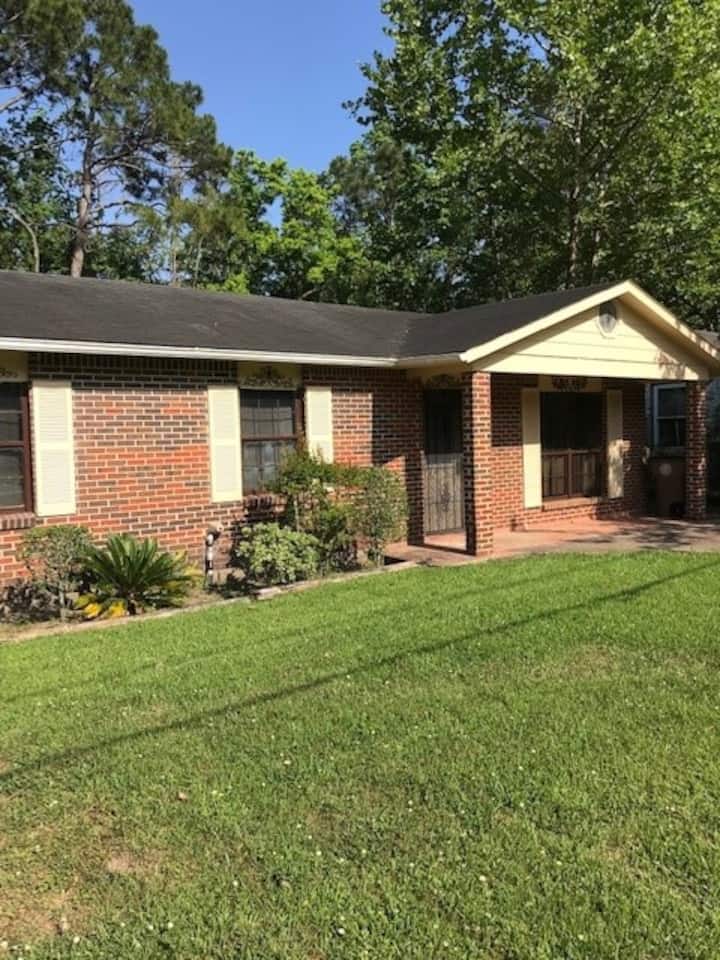 Feng Sway Gem (Vintage Paradise) - Mobile, AL