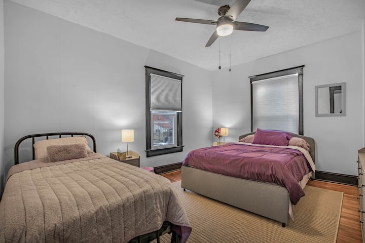 Gorgeous New Remodel - Close To It Everything! - Garfield Park Indianapolis