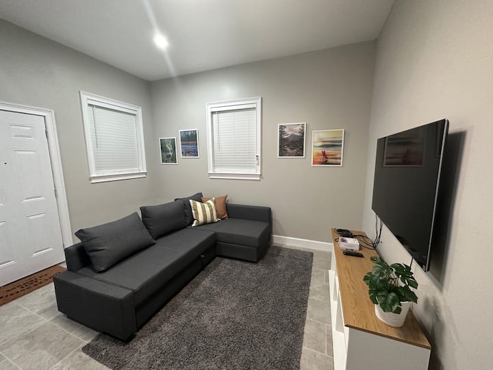 Brand New, One Bedroom Apartment - Riverview, FL
