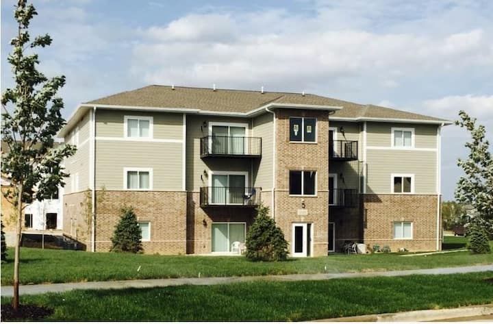 Cozy 2-bedroom In Cedar Falls - University of Waterloo, Waterloo