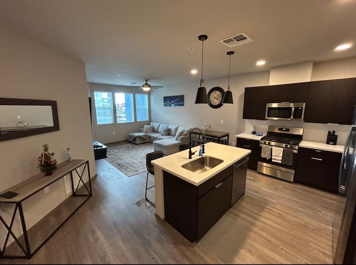 Luxury Home! - Glendale, AZ