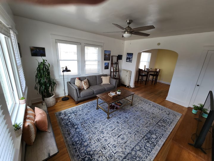 Charming One Bed Apt. Dwntwn Slc - Salt Lake City, UT