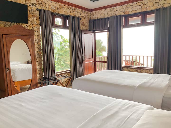 Deluxe Ocean View Twinbed - Parangtritis